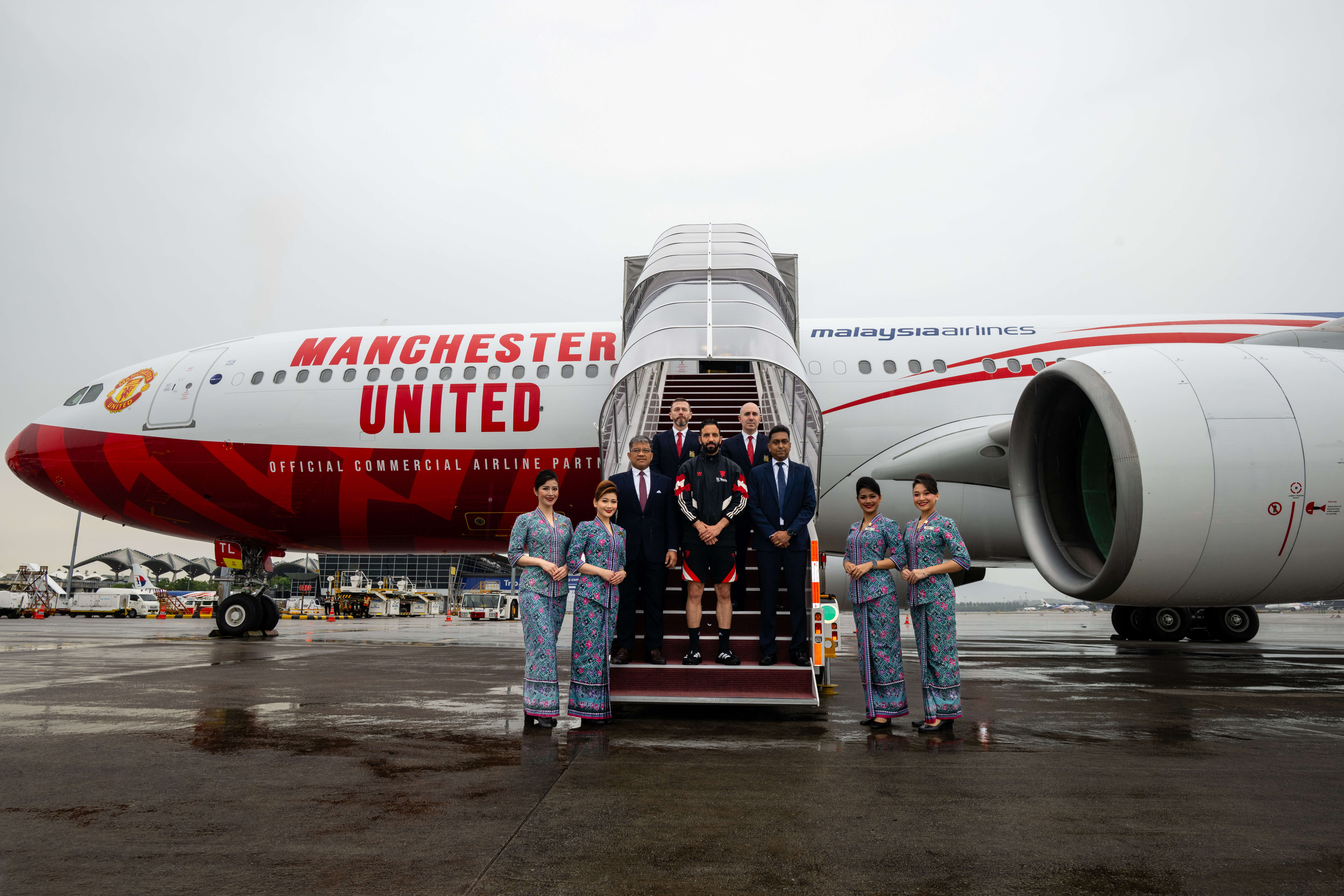 Malaysia Airlines Debuts Special Manchester United Livery During 2025 ...