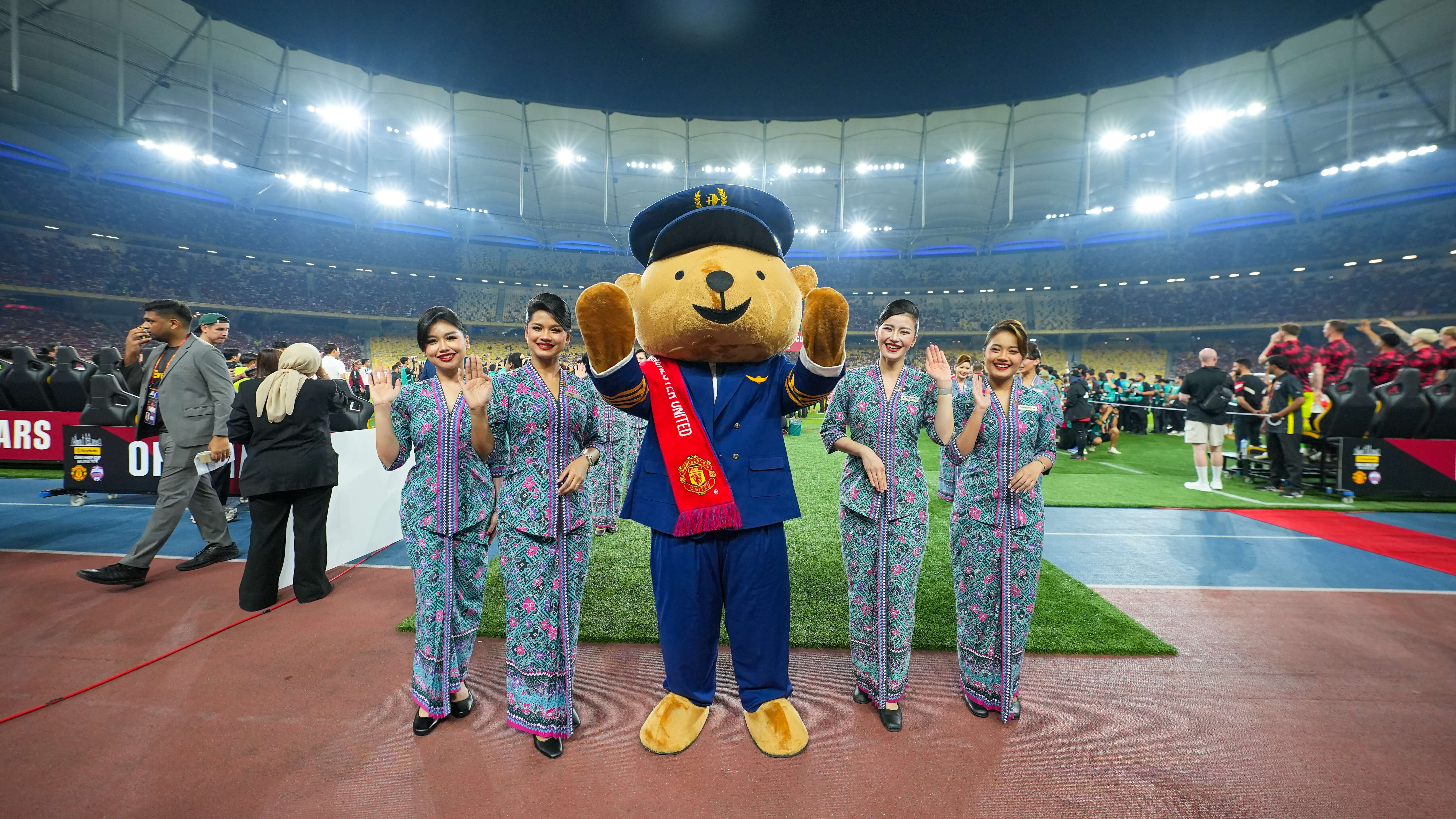 Malaysia Airlines Debuts Special Manchester United Livery During 2025 ...