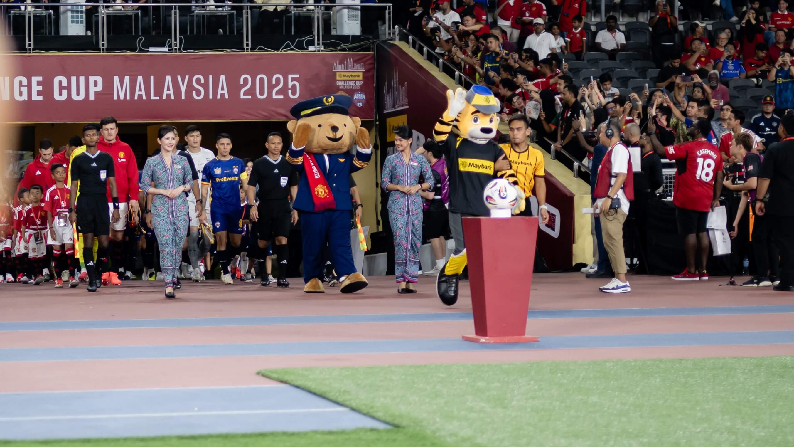 Malaysia Airlines Debuts Special Manchester United Livery During 2025 ...